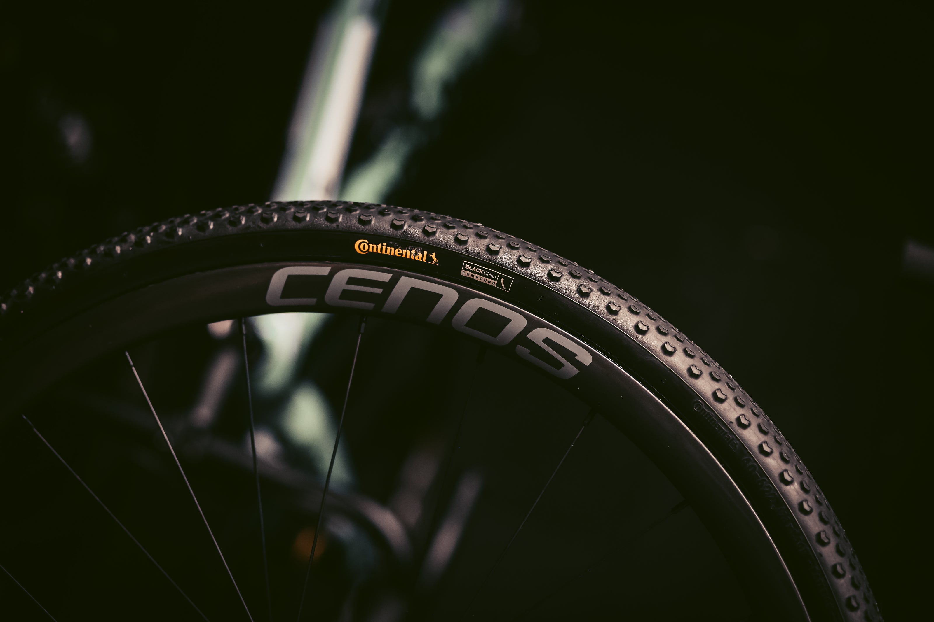 Cenos Cycling Wheels | Enjoy the very best of carbon wheels